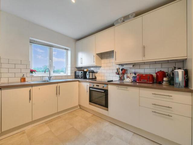 2 bedroom terraced house for sale in Charlotte Close, Bexleyheath, DA6