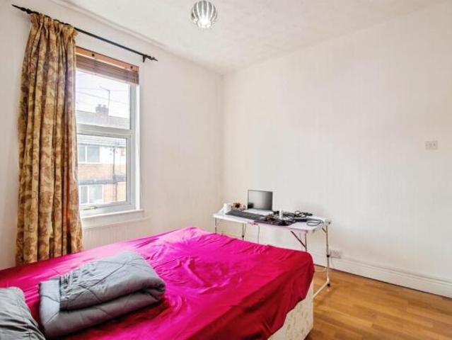 2 bedroom terraced house for sale in Charterhouse Road, Coventry, CV1