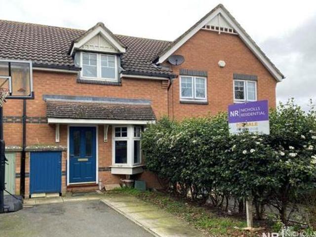 2 Bedroom Terraced House For Sale In Chessington