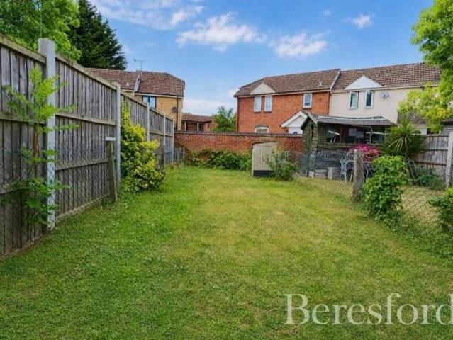 2 bedroom terraced house for sale in Chester Place, Chelmsford, CM1