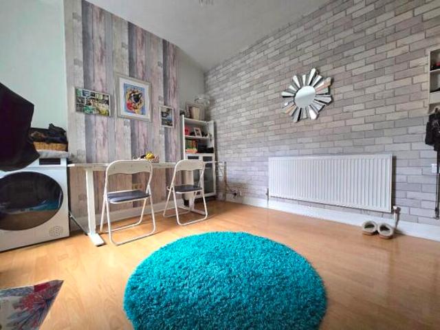 2 bedroom terraced house for sale in Chinchilla Road, Southend On Sea, Essex, SS1