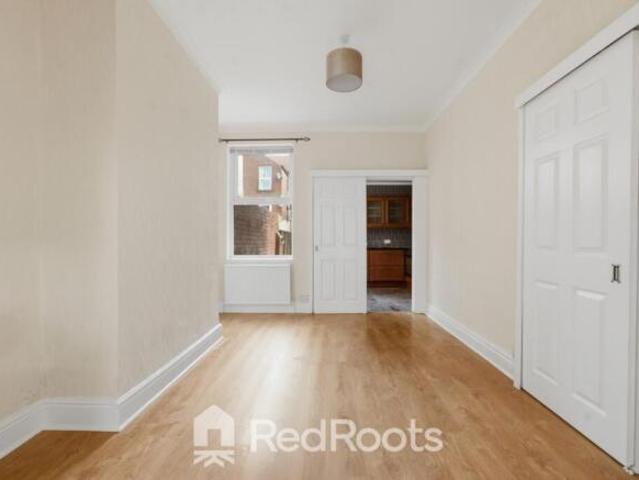 2 bedroom terraced house for sale in Clarence Avenue, Doncaster, South Yorkshire, DN4