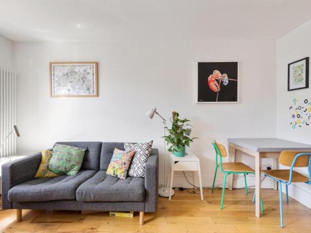 2 bedroom terraced house for sale in Clarence Road, Manor Park, E12