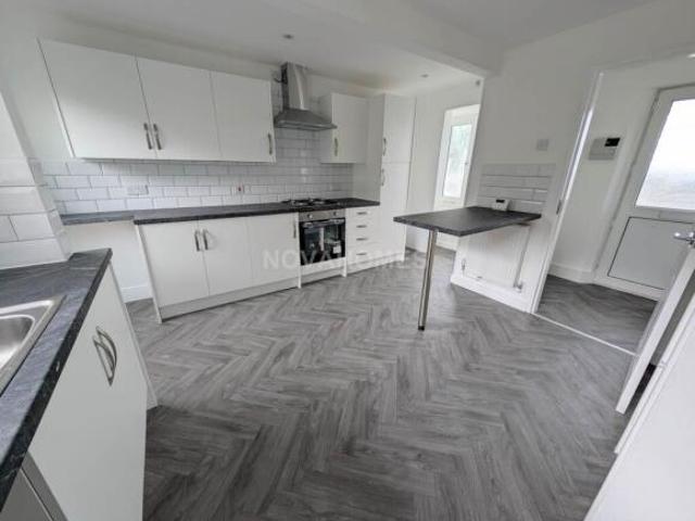 2 bedroom terraced house for sale in Clittaford Road, Southway, PL6 6DS, PL6