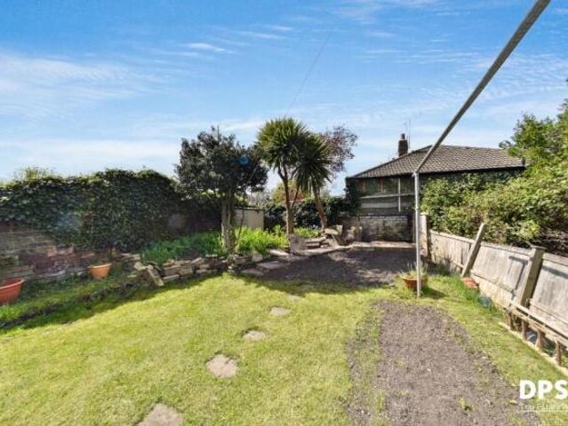 2 bedroom terraced house for sale in Clough Street, Morley, Leeds, LS27
