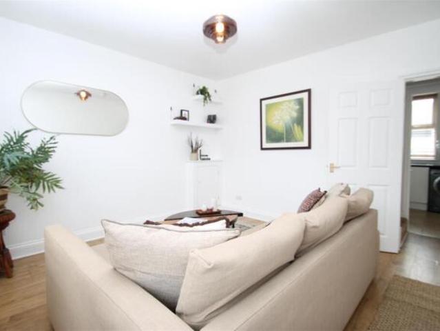 2 bedroom terraced house for sale in Craven Street, Harrogate, HG1