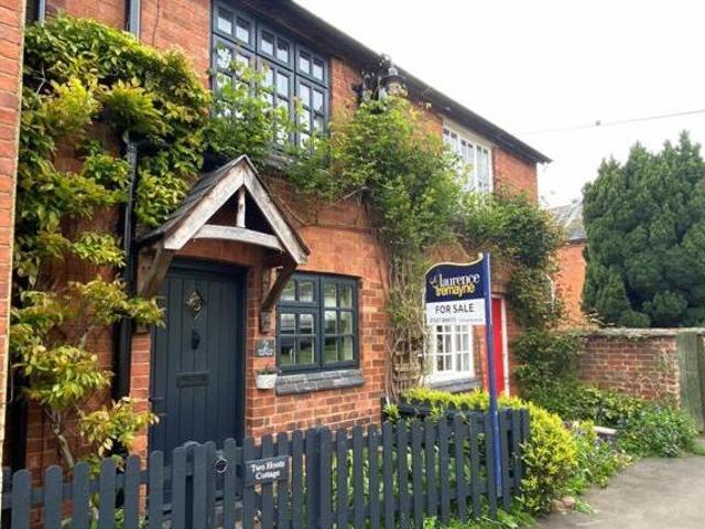 2 Bedroom Terraced House For Sale In Crick, Northamptonshire