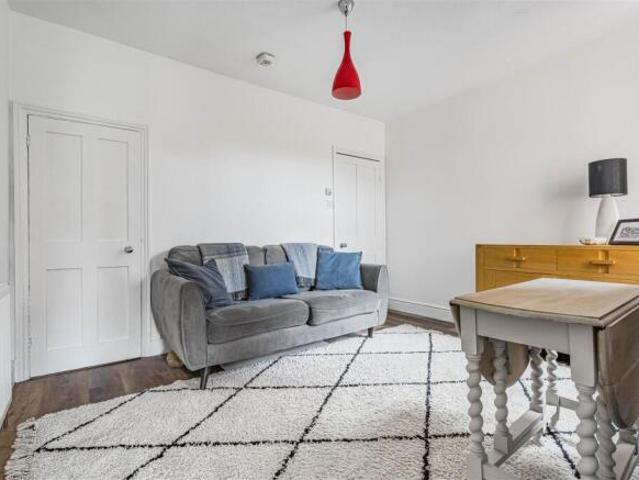 2 bedroom terraced house for sale in Cromwell Road, Caversham, Reading, RG4