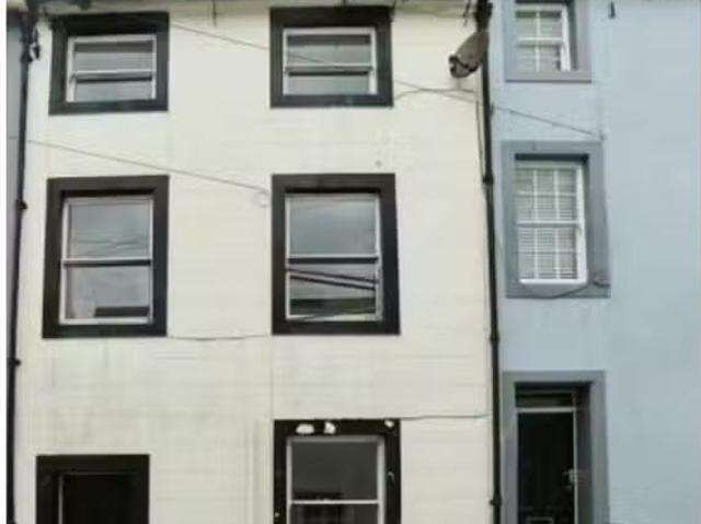2 bedroom terraced house for sale in Cross Street, Whitehaven.
