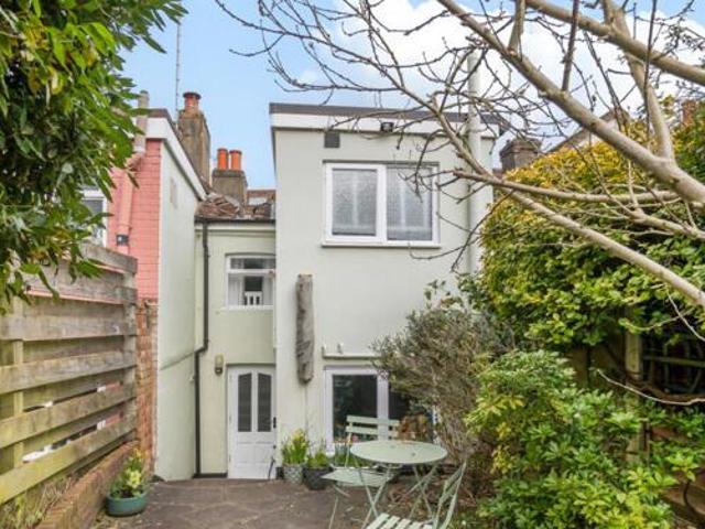 2 Bedroom Terraced House For Sale In Alton, Hampshire