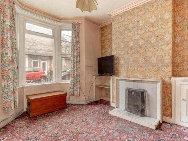2 bedroom terraced house for sale in Albert Place, Harrogate, HG1
