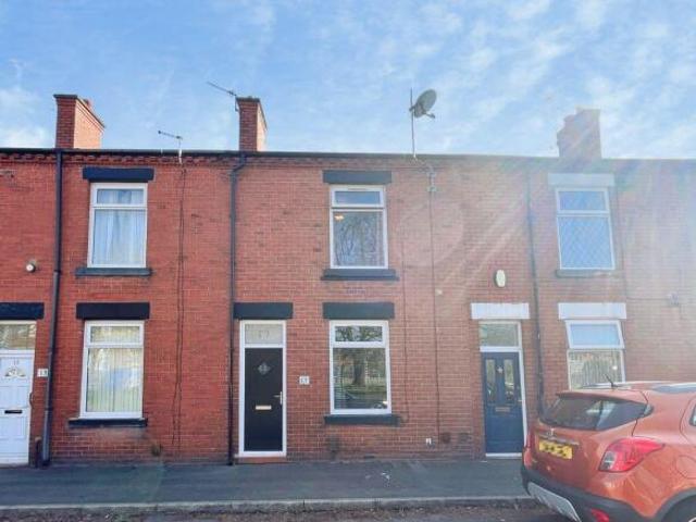 2 bedroom terraced house for sale in Albert Street, Kearsley, BL4