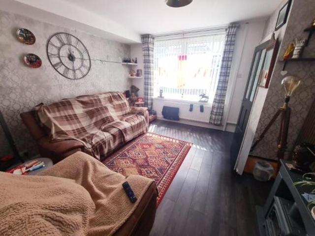 2 bedroom terraced house for sale in Albion Drive, Droylsden, M43