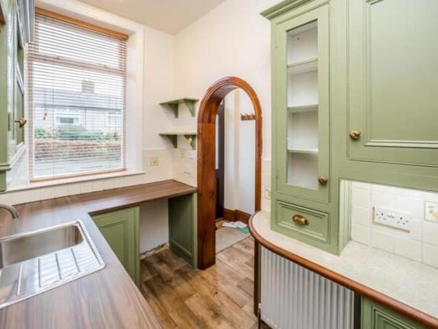 2 bedroom terraced house for sale in Albion Street, Queensbury, Bradford, BD13