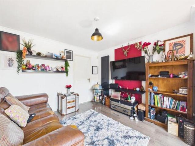 2 bedroom terraced house for sale in Alders Green, Gloucester, Gloucestershire, GL2