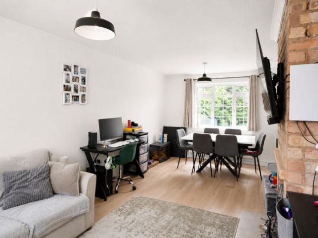 2 bedroom terraced house for sale in Arlescote Road, Solihull, B92