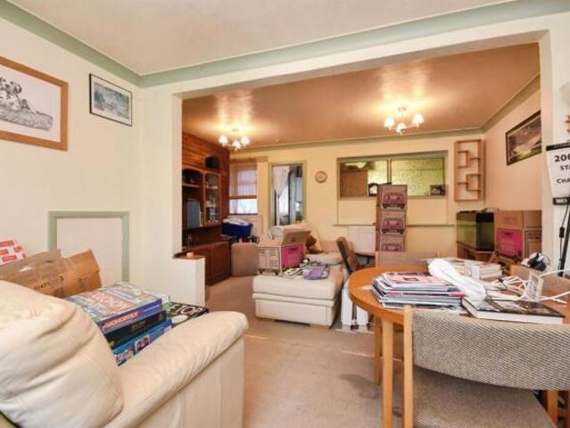2 bedroom terraced house for sale in Ash Grove, Moulsham Lodge, Chelmsford, CM2
