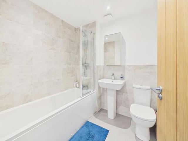 2 bedroom terraced house for sale in Aspen Avenue, Throckely, NE15