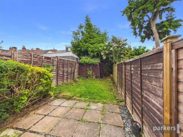 2 bedroom terraced house for sale in Auckland Road, Reading, Berkshire, RG6