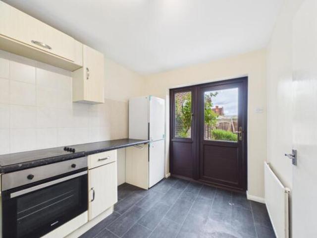 2 bedroom terraced house for sale in August End, West Reading, RG30