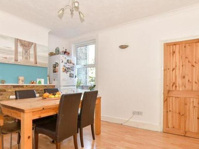 2 Bedroom Terraced House For Sale In Borstal, Rochester