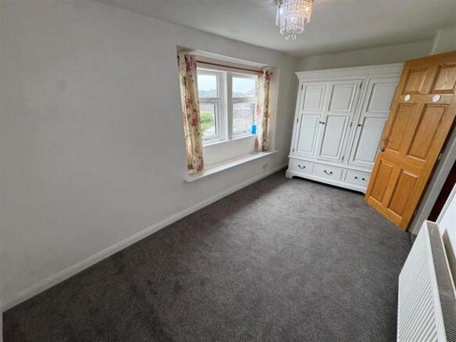 2 bedroom terraced house for sale in Back Lane, Queensbury, Bradford, BD13
