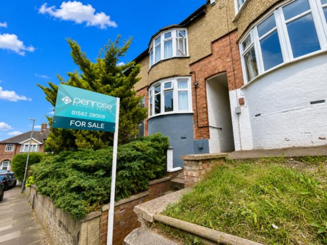 2 bedroom terraced house for sale in Baker Street, Luton, Bedfordshire, LU1 3QB, LU1