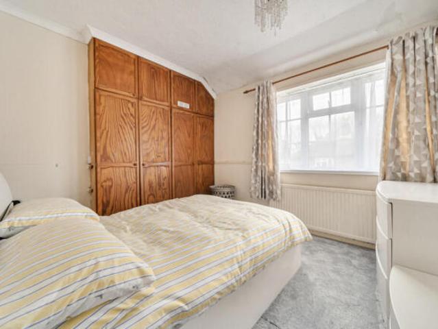 2 bedroom terraced house for sale in Ballamore Road, Bromley, BR1