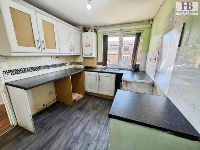 2 bedroom terraced house for sale in Bankholme Court, Bradford, BD4