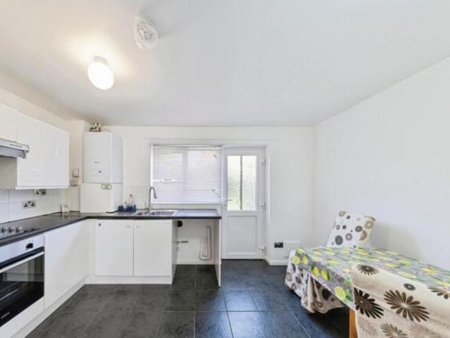 2 bedroom terraced house for sale in Baronson Gardens, Northampton, Northamptonshire, NN1