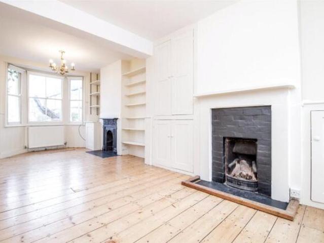 2 bedroom terraced house for sale in Barnet Street, East Oxford, OX4