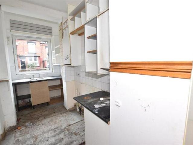 2 bedroom terraced house for sale in Bexley Avenue, Harehills, Leeds, LS8