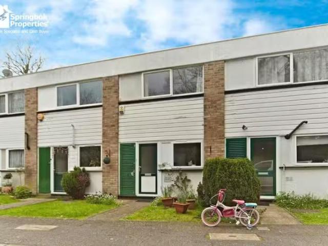 2 bedroom terraced house for sale in Beechfield Court, 20, Bra.