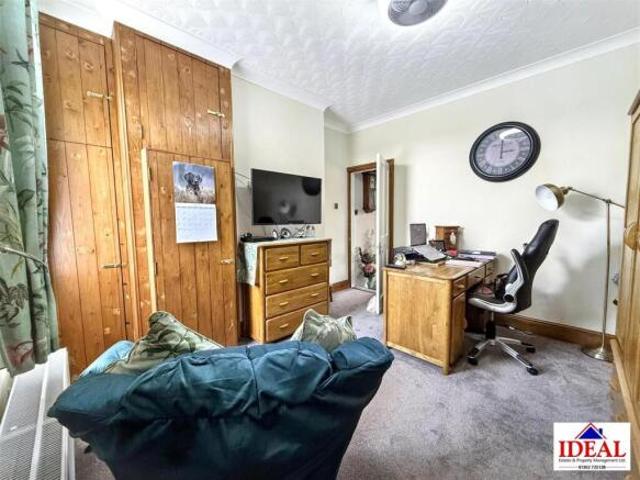 2 bedroom terraced house for sale in Bentley Road, Bentley, Doncaster, DN5