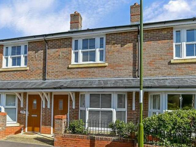 2 Bedroom Terraced House For Sale In Billingshurst