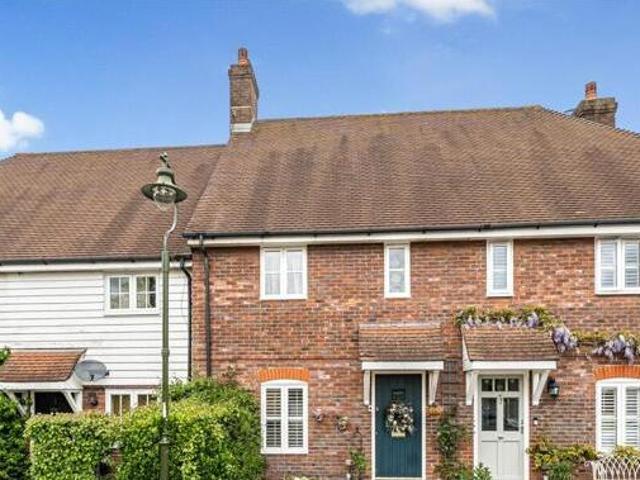 2 Bedroom Terraced House For Sale In Billingshurst, West Sussex