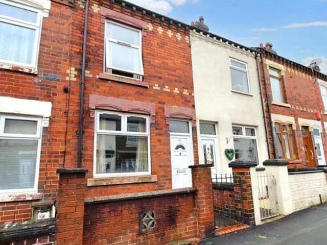 2 Bedroom Terraced House For Sale In Birches Head