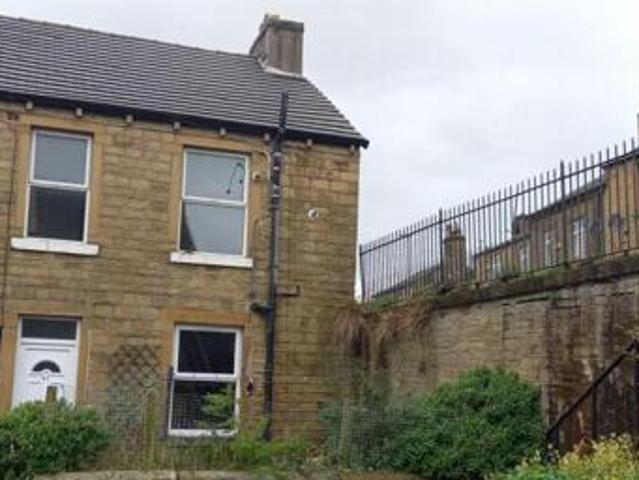2 Bedroom Terraced House For Sale In Birkby, Huddersfield
