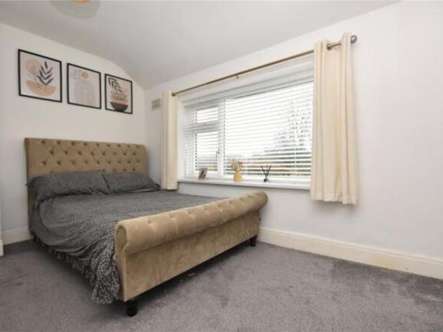2 bedroom terraced house for sale in Birkenshaw Lane, Birkenshaw, Bradford, West Yorkshire, BD11