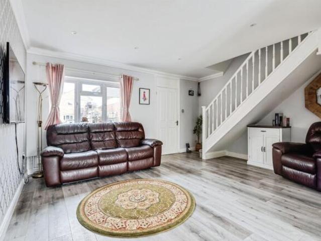 2 bedroom terraced house for sale in Blacksmiths Meadow, OXFORD, OX4