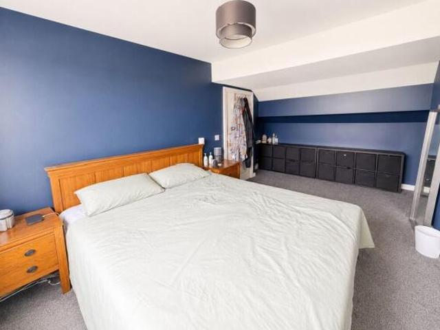 2 bedroom terraced house for sale in Bradford Road, Clayton, Bradford, BD14