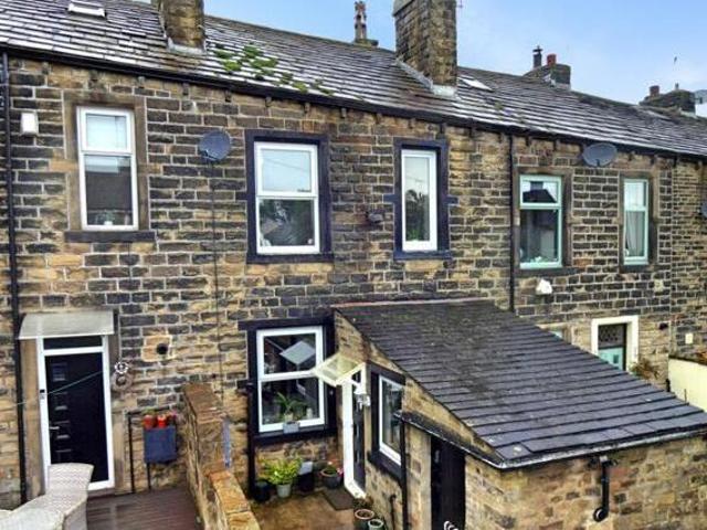 2 Bedroom Terraced House For Sale In Bradford, West Yorkshire