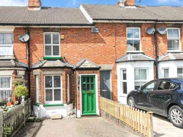 2 Bedroom Terraced House For Sale In Brentwood, Essex
