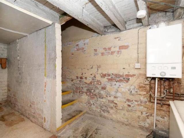 2 bedroom terraced house for sale in Briar Rhydding, Baildon, Shipley, West Yorkshire, BD17