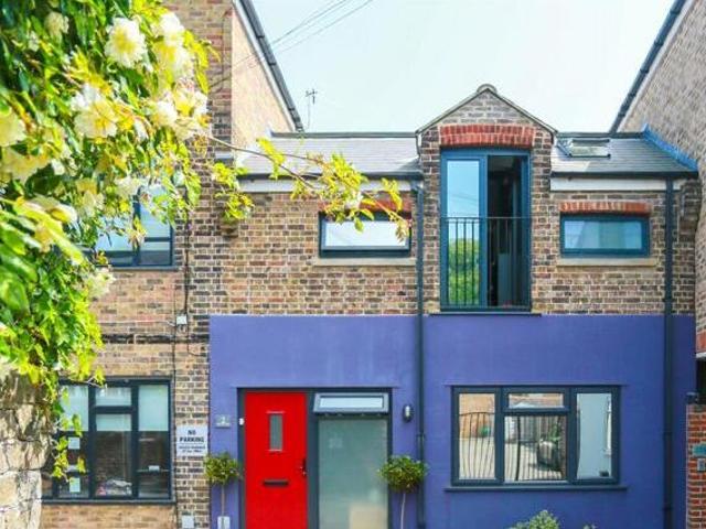 2 Bedroom Terraced House For Sale In Brighton, East Sussex