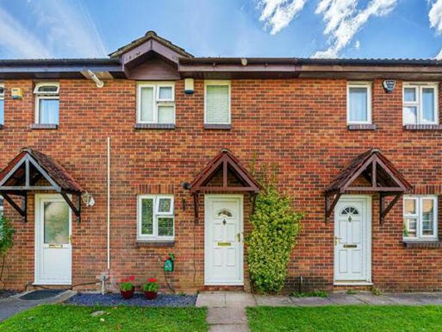 2 Bedroom Terraced House For Sale In Bristol, Gloucestershire