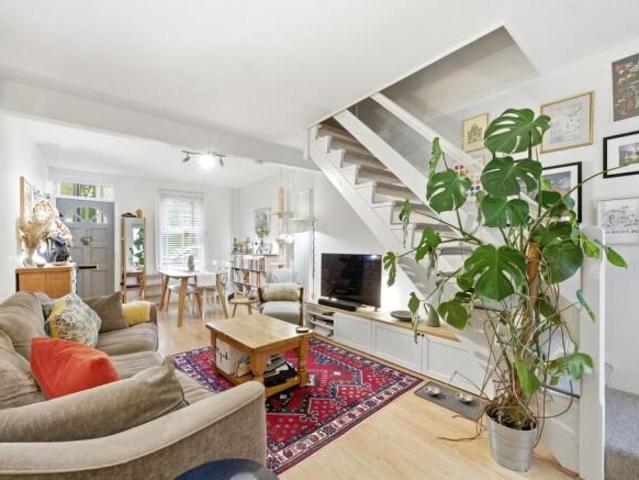 2 bedroom terraced house for sale in Brookfields, Cambridge, CB1