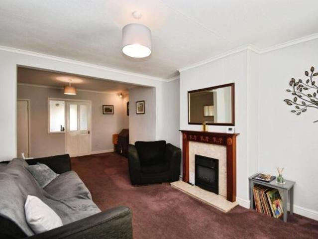 2 bedroom terraced house for sale in Brooklands Road, Hull, HU5