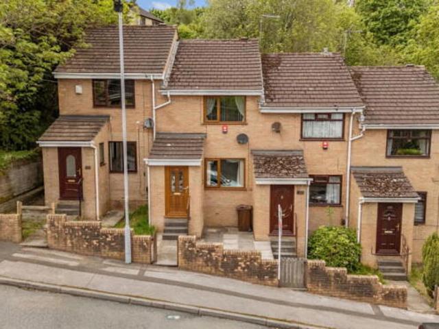 2 bedroom terraced house for sale in Brownroyd Hill Road, Wibsey, BD6