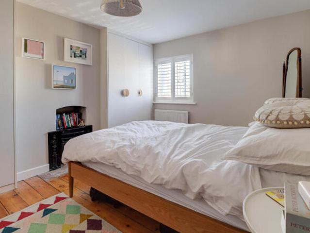 2 bedroom terraced house for sale in Bullens Green Lane, Hatfield, AL4